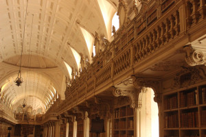 Mafra National Palace hosts one of the most beautiful libraries in the ...